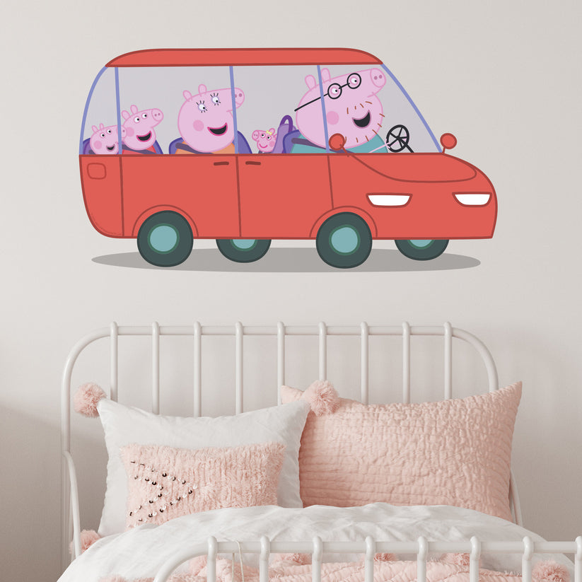 Peppa Pig Wall Sticker - Peppa and Family In Car – www.themed.co.uk